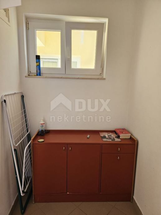 OTOK RAB, BARBAT - 150m od morja - Hiša z apartmaji (prodaja)