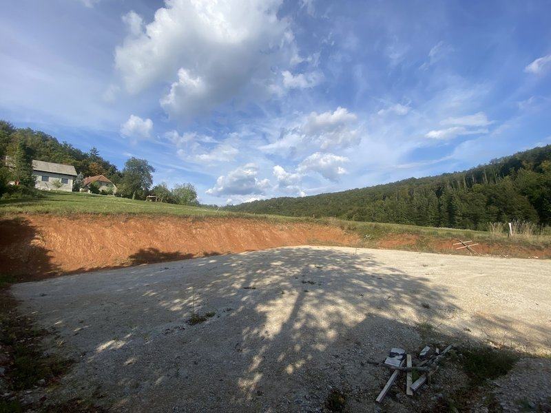 prodaja, zemljišče zazidljivo, Osrednjeslovenska Ivančna Gorica Temeni