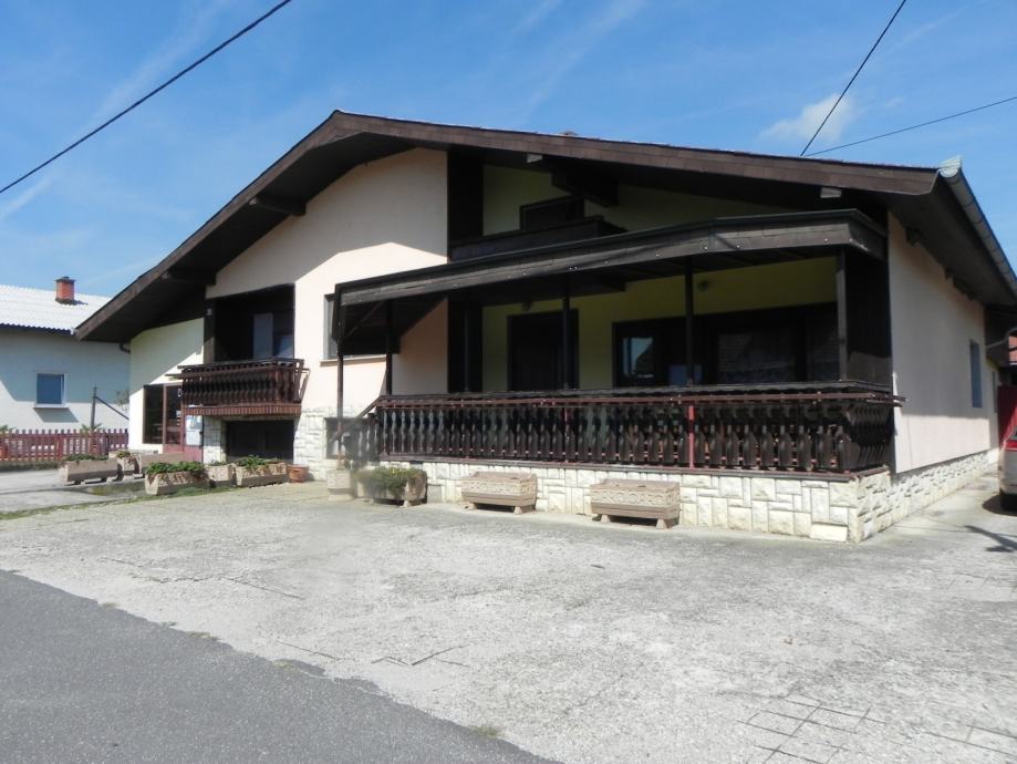Prodamo hišo v občini Beltinci- Dokležovje, 179.00 m2 (prodaja)