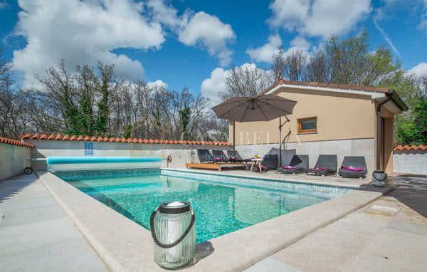 Rakalj 150m2 (prodaja)