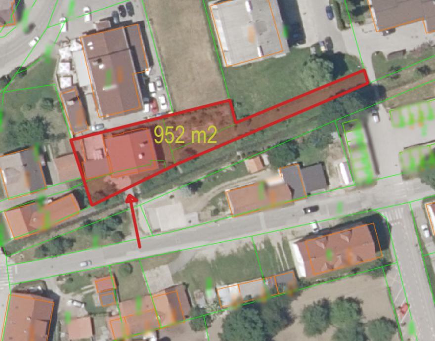 Ruše - Hiša K+P+1 - 262,9 m2, s parcelo 952 m2; ter pom. obj. 39,8 m2 (prodaja)