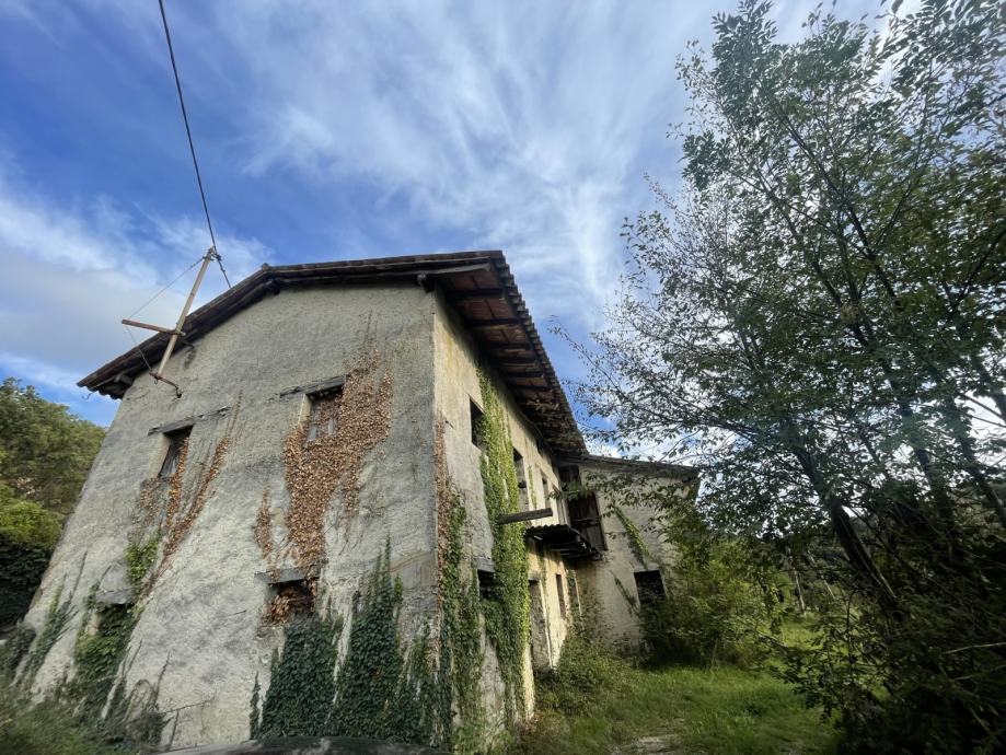 Posest z obstoječim starejšim objektom - Senik, Goriška Brda