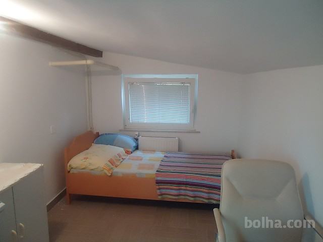 Stanovanje, Osrednjeslovenska, Ljubljana, Trnovo, Rakova jelša, sob ...