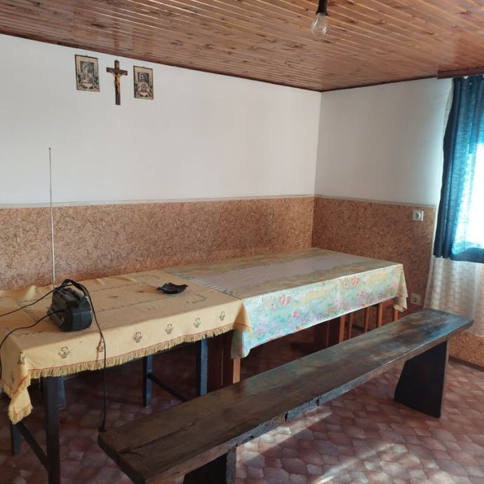 Vikend počitniški objekt, Zgornji Leskovec