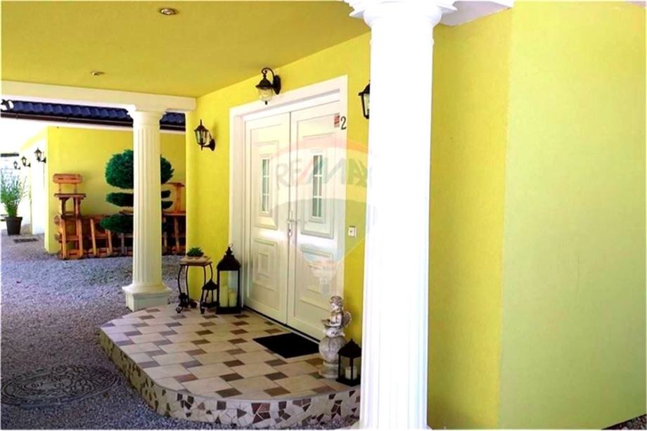 VILA Z VELIKIM POSESTVOM PRODAMO (prodaja)