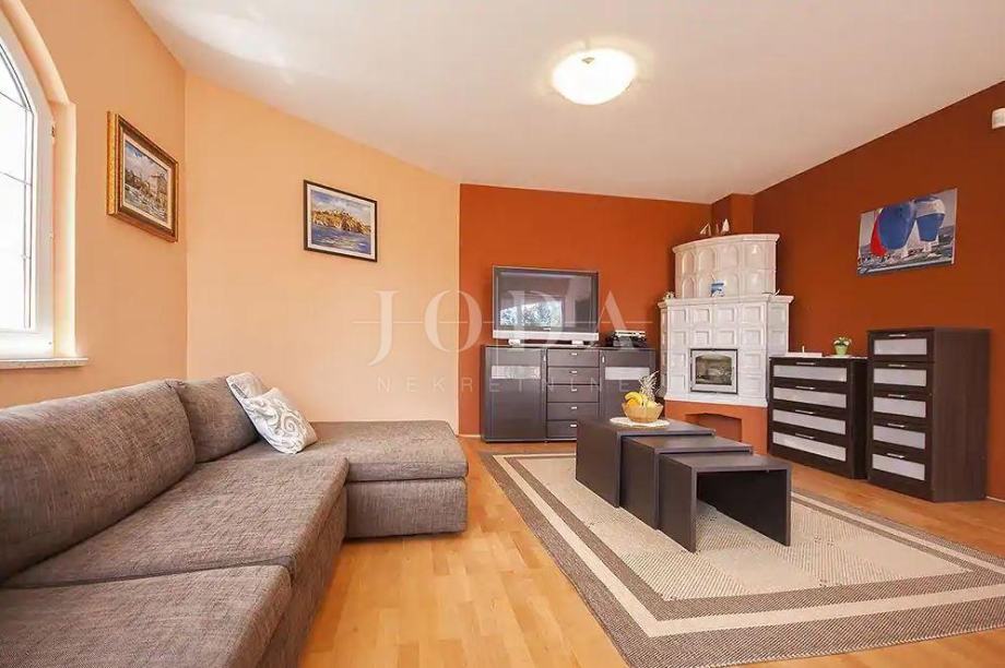 Hiša Novi Vinodolski 290m2 (prodaja)