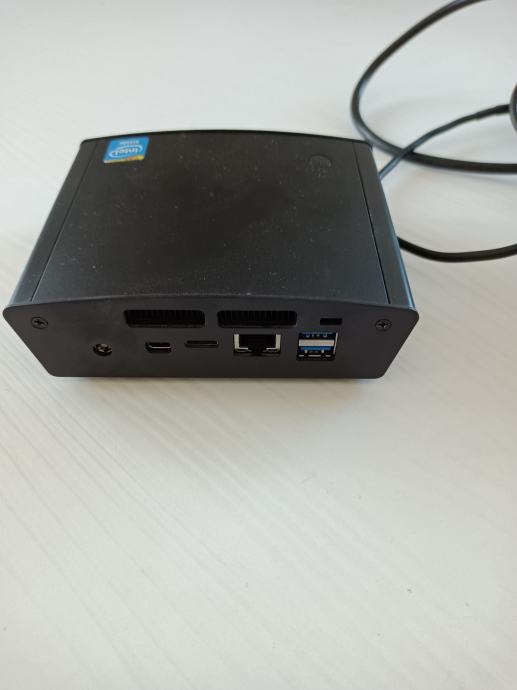 Mini PC Intel NUC i3-4010U, 240Gb SSD, 4Gb RAM, WiFi