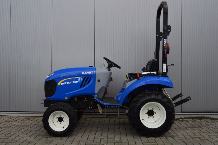 New Holland Boomer 20 Traktor