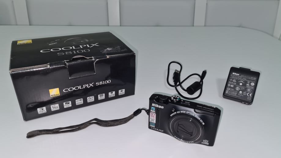 Nikon Coolpix S8100