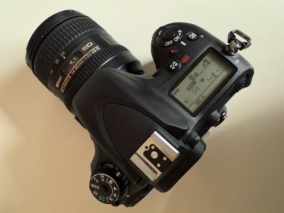 Nikon D610 Komplet + AF-S 24-85 VR / NOVO / Račun