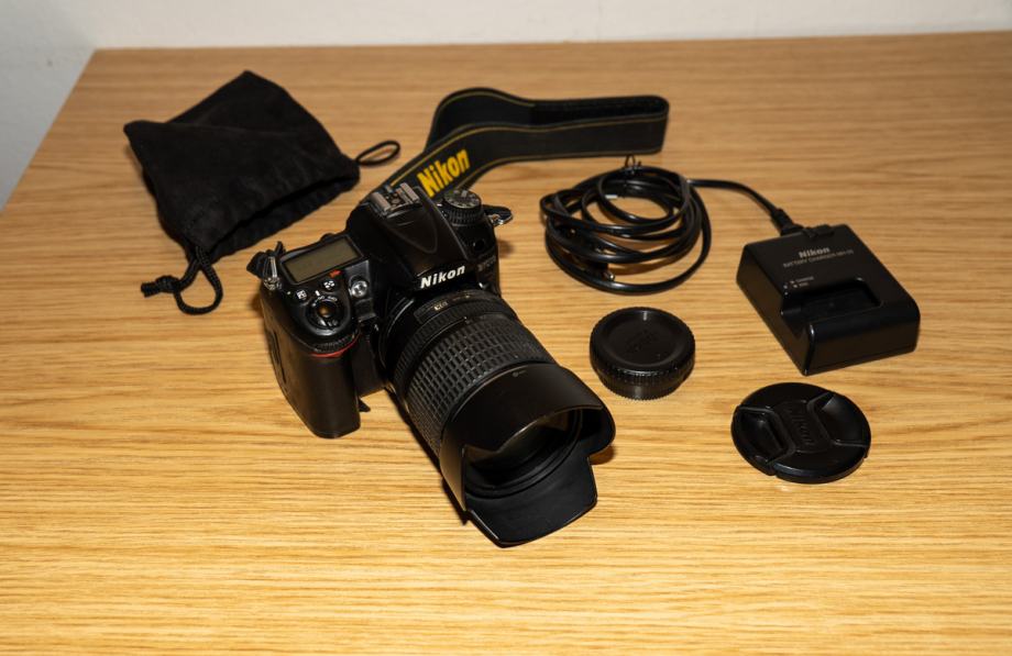 Nikon D7000 + kit objektiv 18-105mm