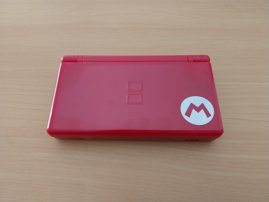 Nintendo DS Lite (Mario Red Edition)
