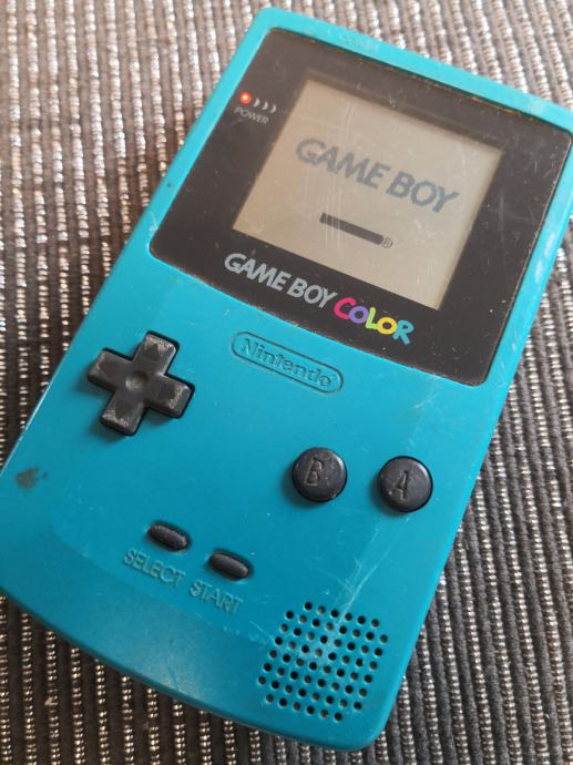 NINTENDO GAME BOY COLOR,turkizno modre barve,