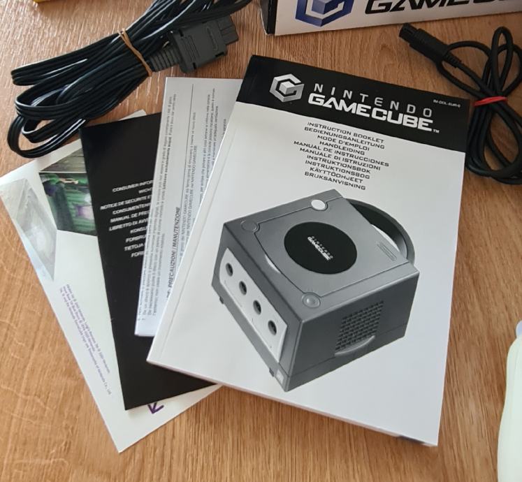 Nintendo GameCube Pearl white