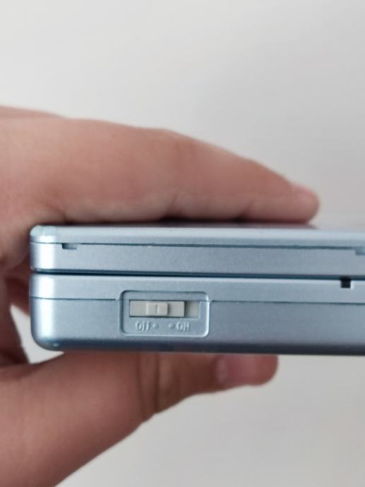 Nitendo Gameboy ADVANCE SP (2002)