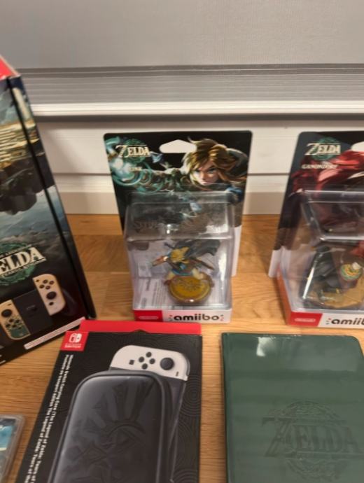 Nintendo OLED Zelda Tears Bundle TOTK Limited Switch 6 Controller