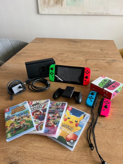 Nintendo Switch konzola, dodatna oprema + igre (komplet)
