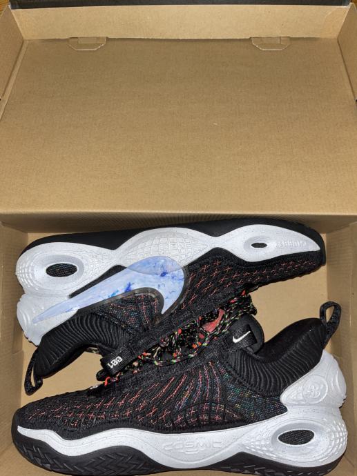 Nike Cosmic Unity Wind
