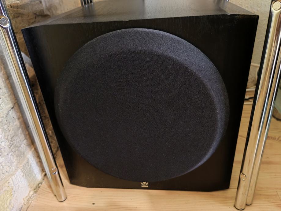 Aktivni subwoofer YAMAHA SW 216