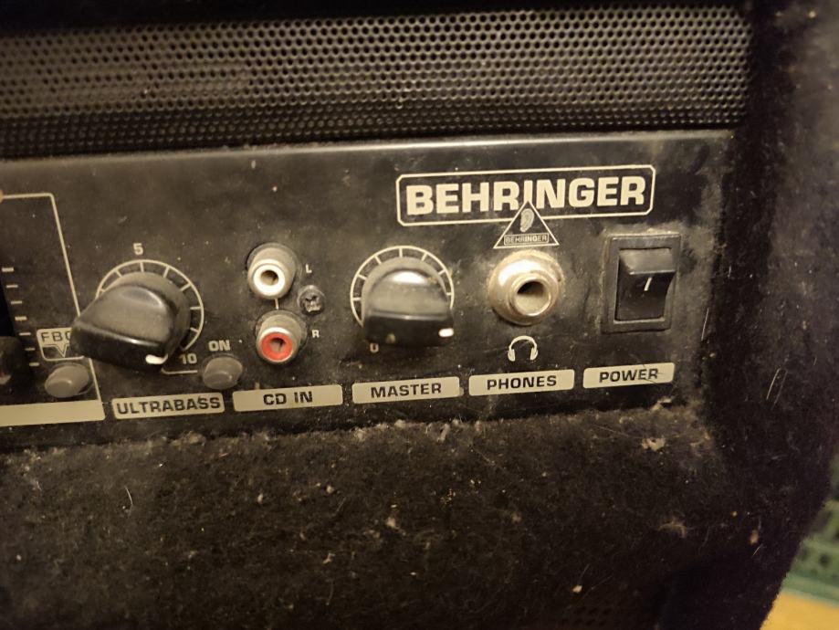Bas zvočnik Behringer Ultrabas BXL 900 A