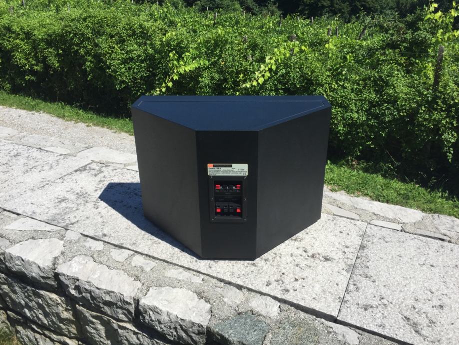 JBL subwoofer control SB2 -bas zvočnik