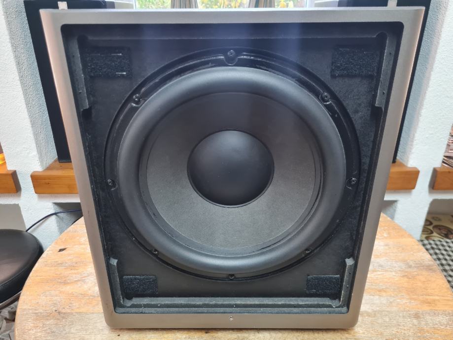 ONKYO SKW-940, aktivni subwoofer, 200W