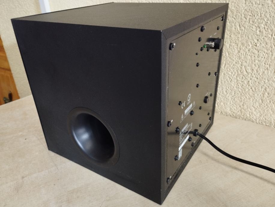YAMAHA NS-SW20, aktivni subwoofer, 50/100W