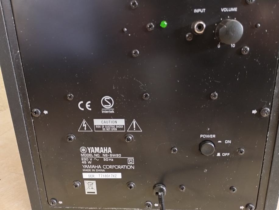 YAMAHA NS-SW20, aktivni subwoofer, 50/100W