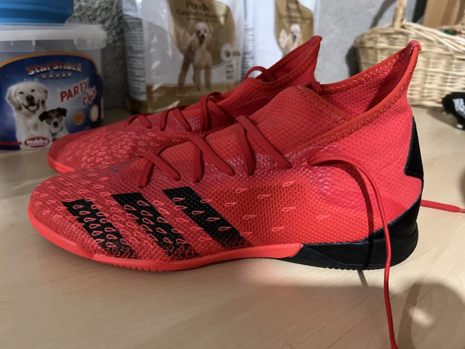 superge za dvoranski nogomet Adidas, št. 42
