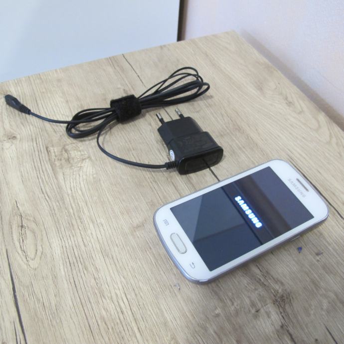 SAMSUNG Galaxy - ( Wi-Fi - Bluetooth ) - Android GSM telefon