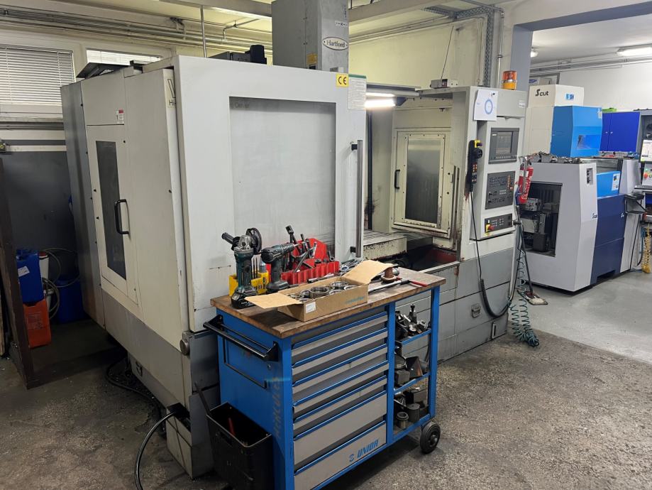 CNC rezkalni stroj hartford 1020 letnik 2001