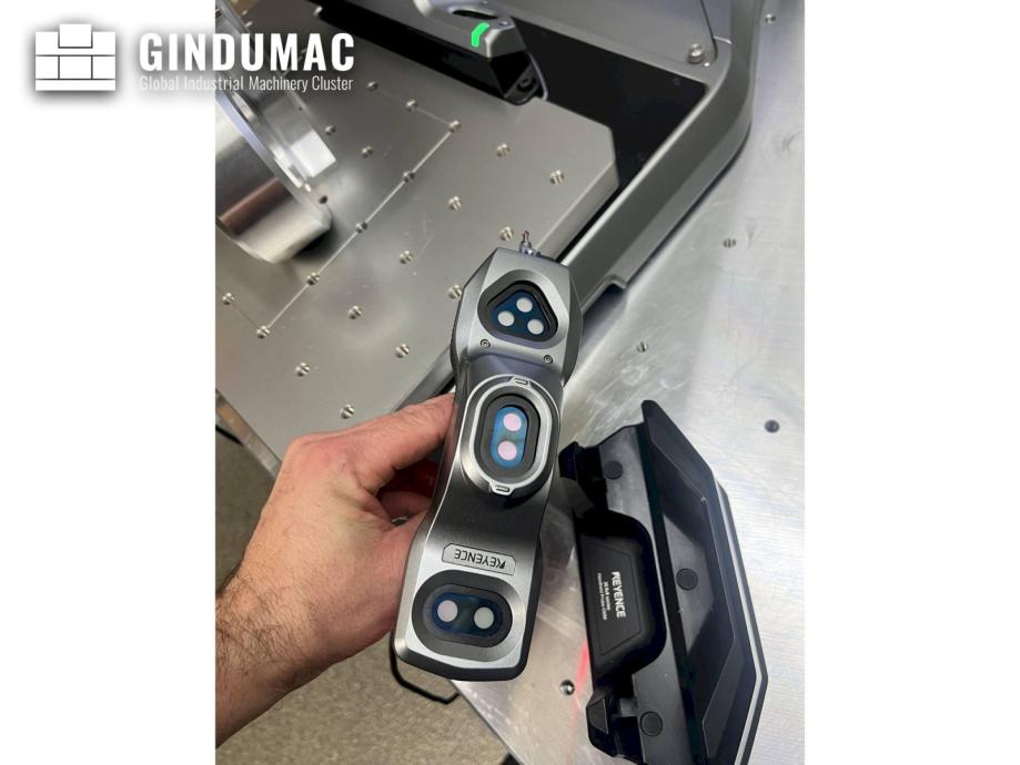 KEYENCE XM-C1000 Measuring machine