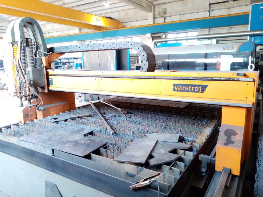 Plazemski rezalnik VARSTROJ VARCUT 2009