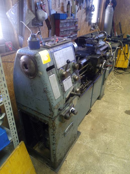 Prodam stružnico Weiler LZ 330