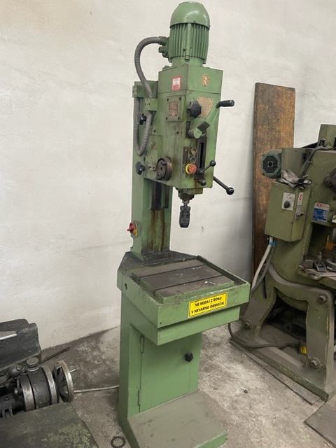 Steberni vrtalni stroj Prvomajska Dalstroj