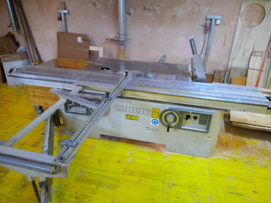 Formatna krozna zaga- frezar