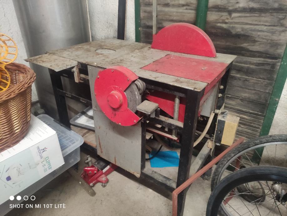 Brusilnik, žaga-cirkular, obeljč kombinirani stroj za les