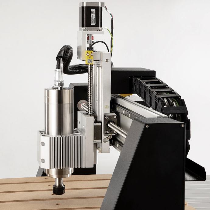 CNC rezkalnik i2R A24