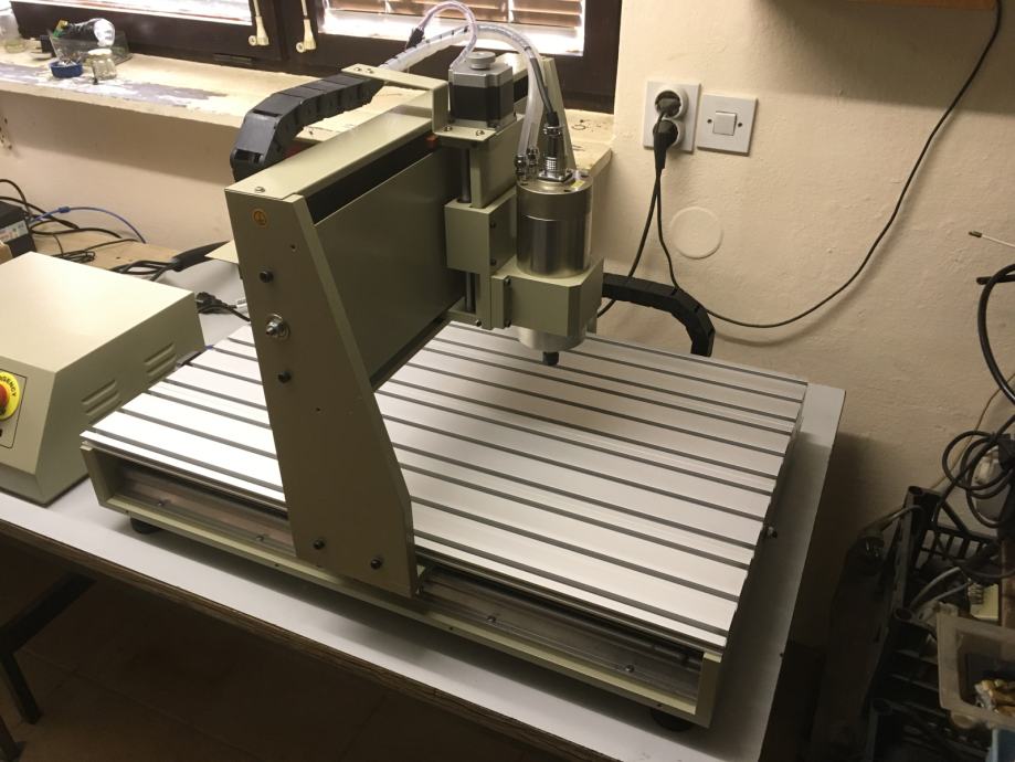 CNC rezkar - Rezkalni stroj, Plug&Play
