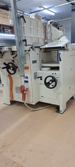 Kombinirka SCM Lab 300 plus
