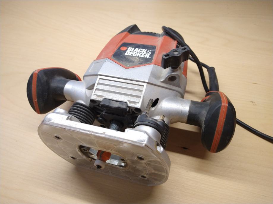 Nadrezkar Black&Decker KW900E