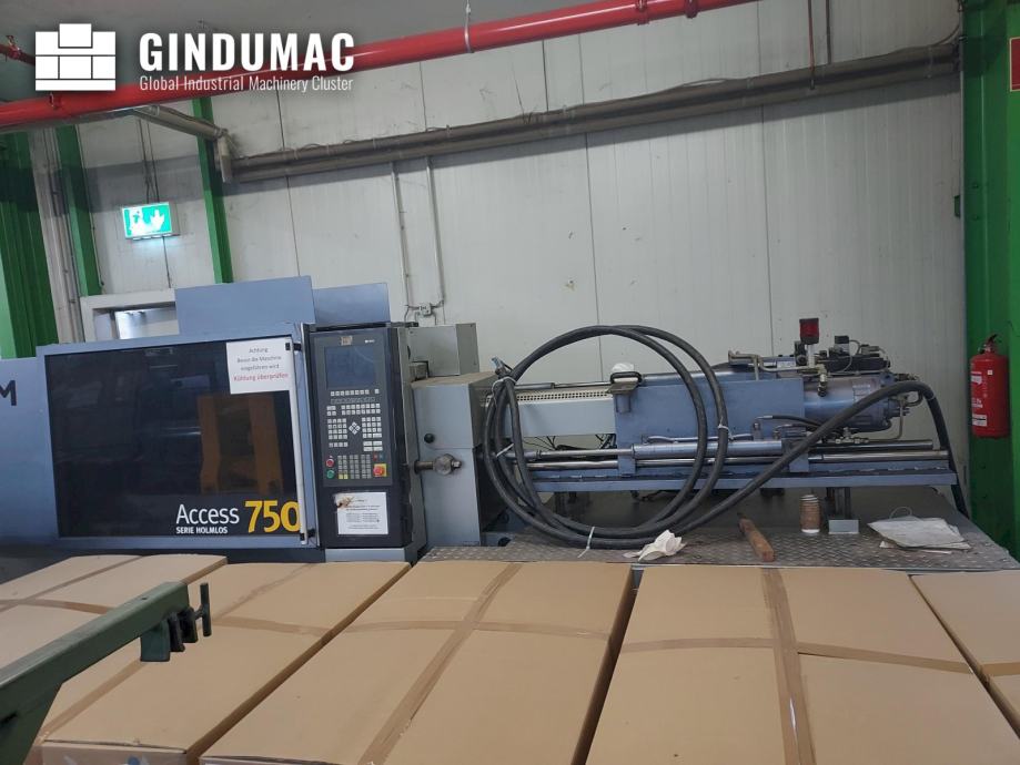 HPM Hemscheid 750-250 Injection moulding machine