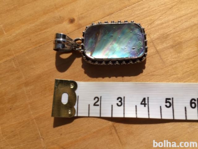 Obesek iz srebra 925, biserna matica