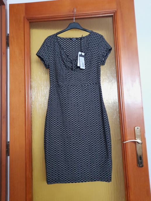 nova obleka guess