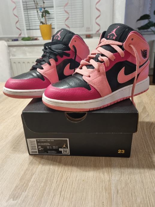 Nike air jordan 1 mid (GS) CORAL CHALK