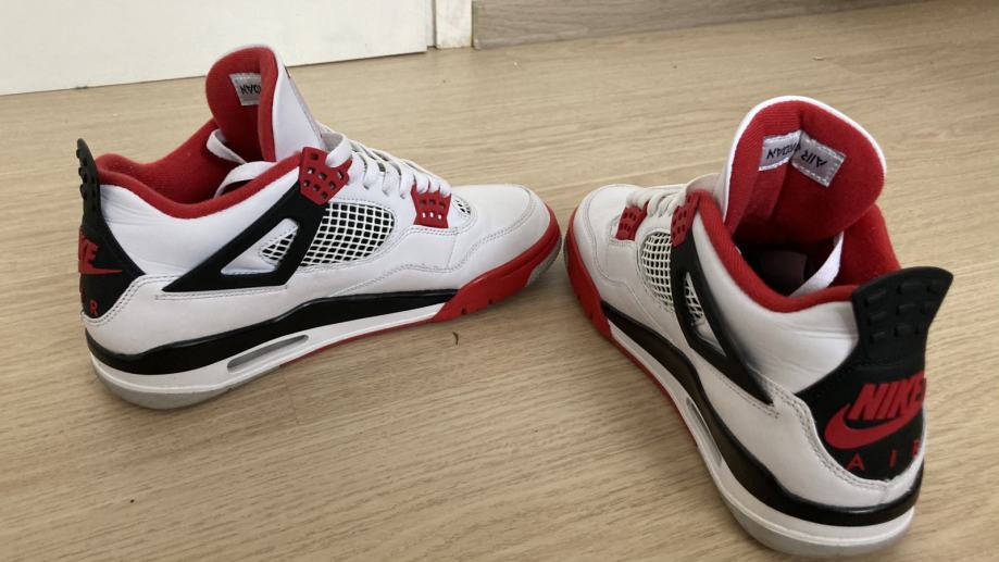 Nike Air Jordan Fire Red 2020