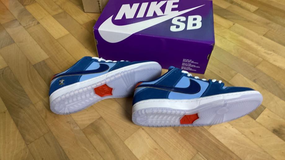 NIKE SB DUNK LOW PRM WSS !!! NOVE