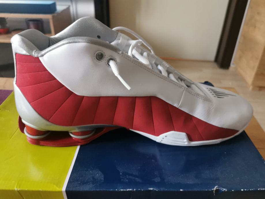 NIKE SHOX BB4