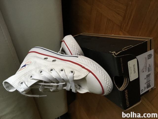 Prodam visoke bele Allstarke št. 31