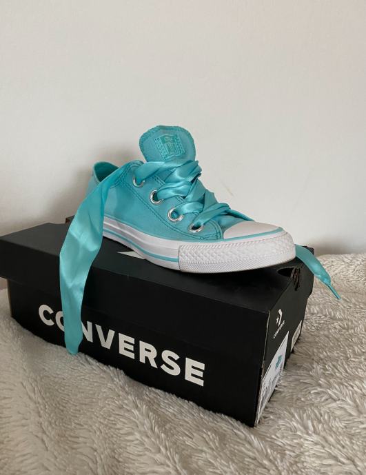 Nove All stars ženske superge št. 38 - razprodana barva in model